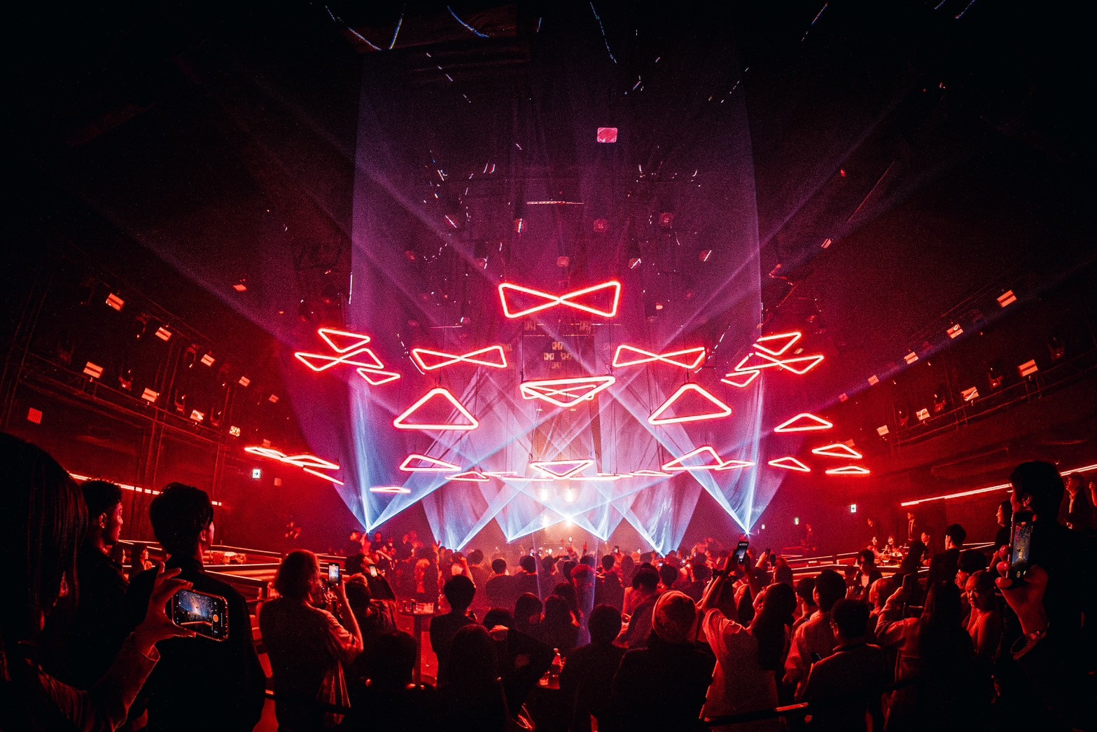 ATOM SHINJUKU（アトムシンジュク）VIP予約｜東京・新宿｜クラブのVIP予約・クーポン（ゲスト）ならCLUB PORT